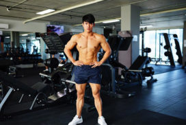 เล โอฬาร เทรนเนอร์หนุ่มหล่อซิคแพคแน่น แน่นไปทุกส่วนจริงๆ - ต่อยหอย เกาะ ...