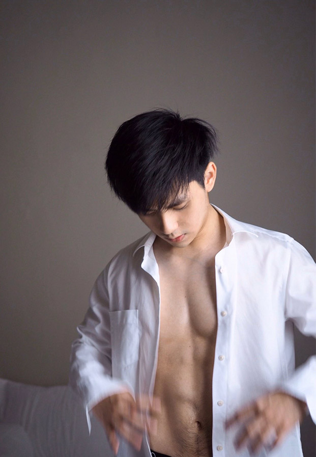 เปิดวาร์ป หนุ่มหล่อ Ken weerapat หุ่นแซ่บ ซิกแพคแน่น งานดีมาก