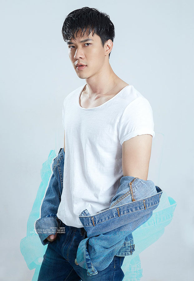 เปิดวาร์ป นายแบบหนุ่มหล่อ มิว วนิชพงศ์ ซิกแพคแน่น แซ่บโดนใจ