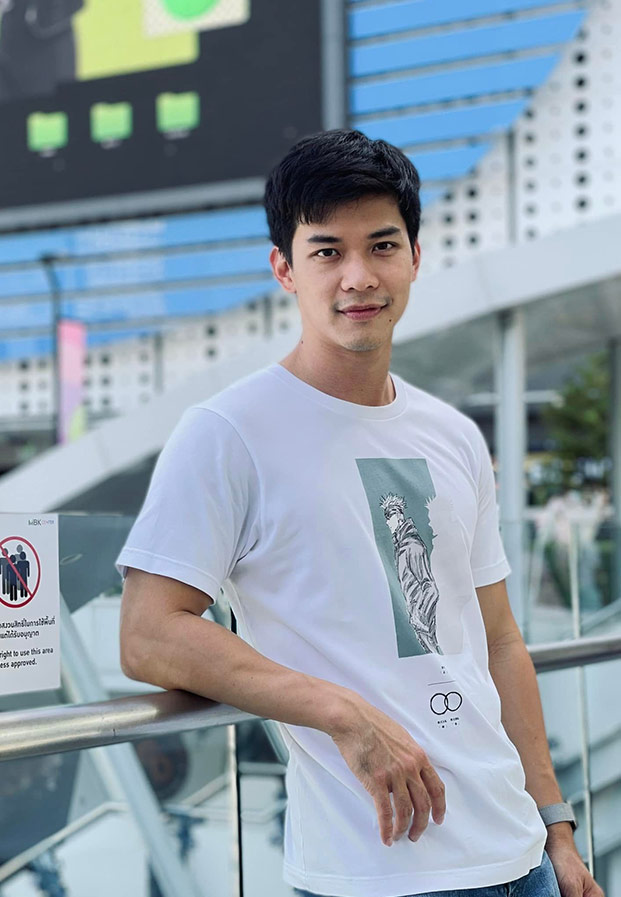 เปิดวาร์ป นายแบบหนุ่มหล่อ มิว วนิชพงศ์ ซิกแพคแน่น แซ่บโดนใจ