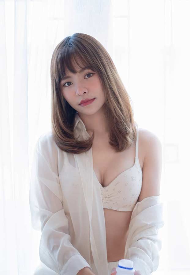 เน็ตไอดอล Aaoy Preyakamol โชว์ความน่ารัก สุดเซ็กซี่ ขยี้ใจหนุ่มๆ