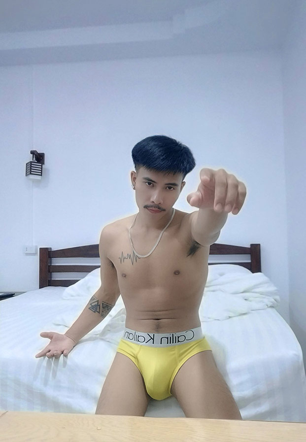 เปิดวาร์ป Phayu Greg payu หนุ่มลาวลำใหญ่ ดาวยั่วทวิต ขวัญใจกะเทยไทย