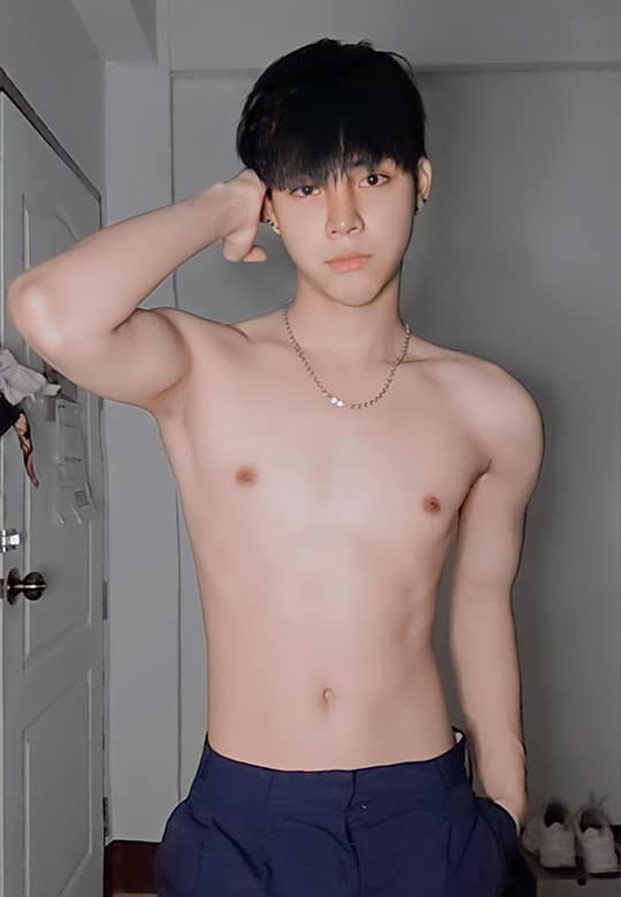 เปิดวาร์ป นายแบบหนุ่มหล่อ โซล ENZO นายแบบโชว์ลำสุดแซ่บ ที่สุดในทวิต