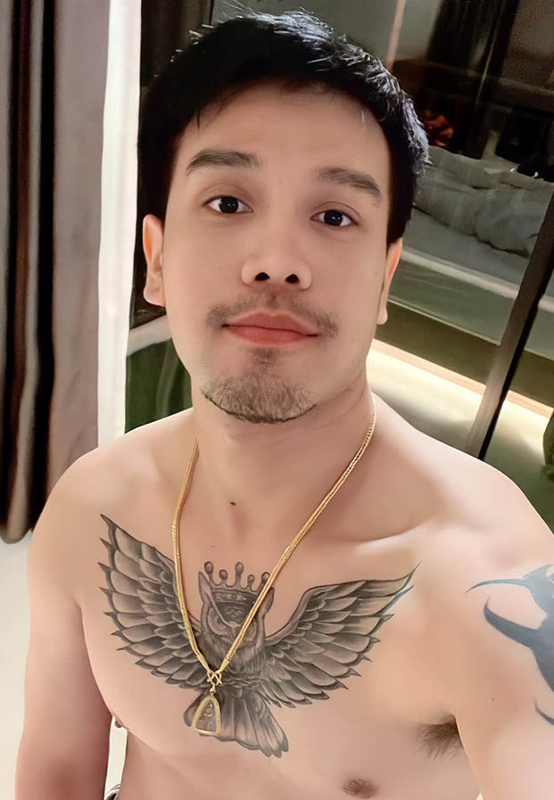 แจกวาร์ปหนุ่มหล่อหน้าใส สก๊อต ซัมเมอร์ ซิกแพคแน่น เป้าตุง