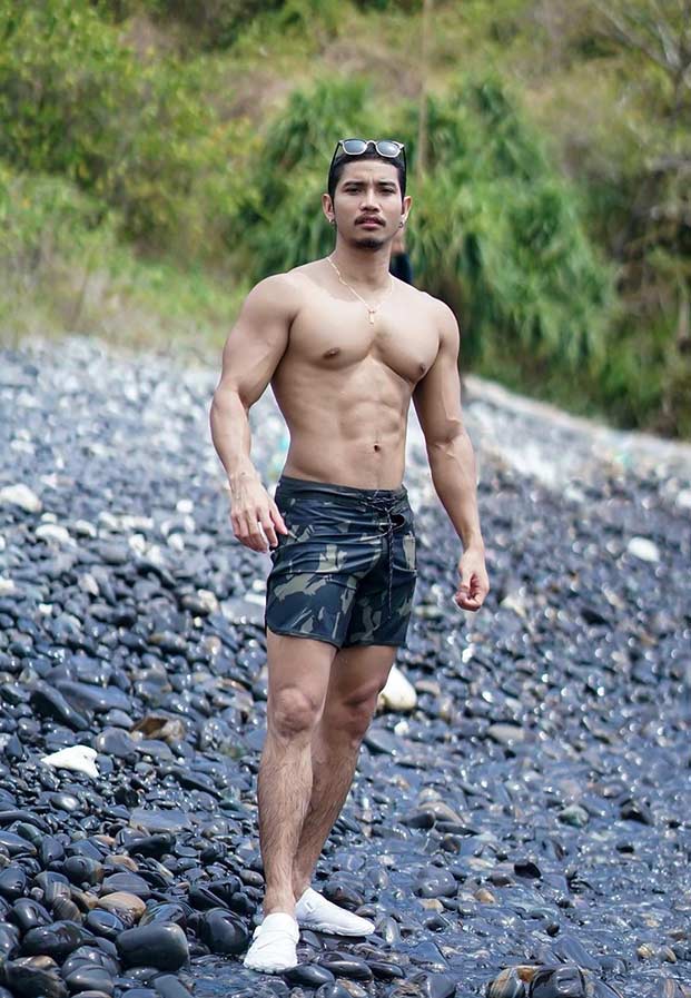 Parnthit Wichaidit เปิดวาร์ป เทรนเนอร์หนุ่มที่แซ่บสุดในชั่วโมงนี้