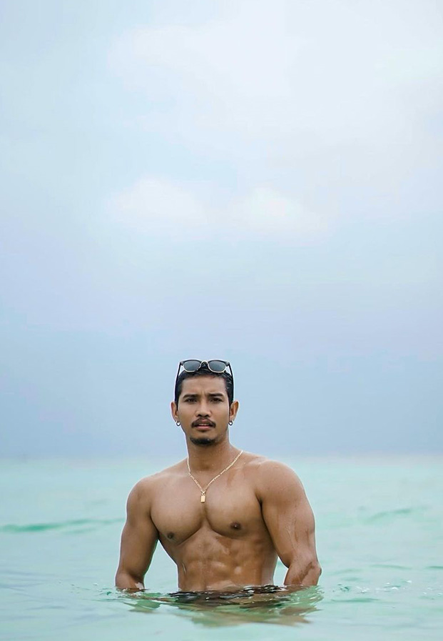 Parnthit Wichaidit เปิดวาร์ป เทรนเนอร์หนุ่มที่แซ่บสุดในชั่วโมงนี้