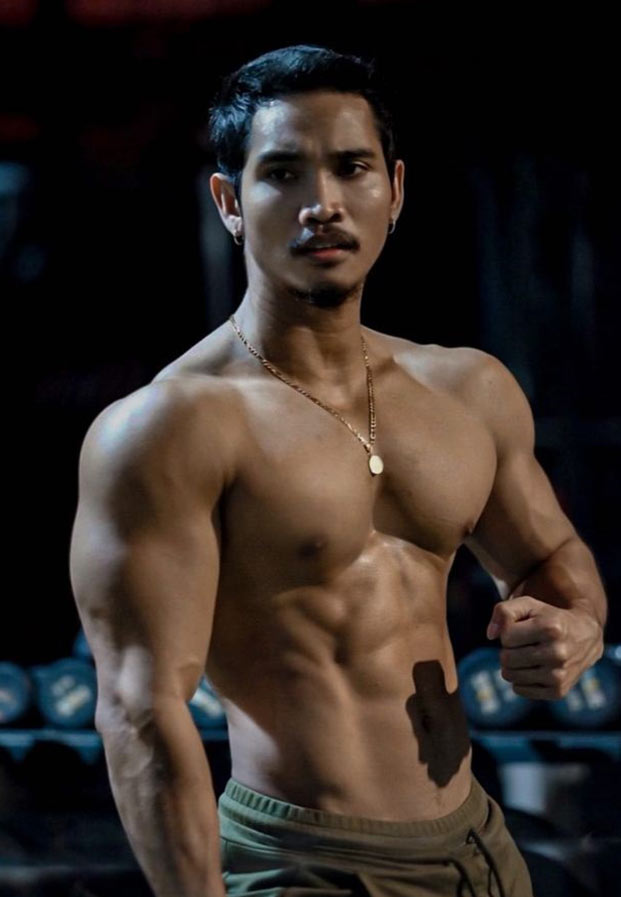 Parnthit Wichaidit เปิดวาร์ป เทรนเนอร์หนุ่มที่แซ่บสุดในชั่วโมงนี้