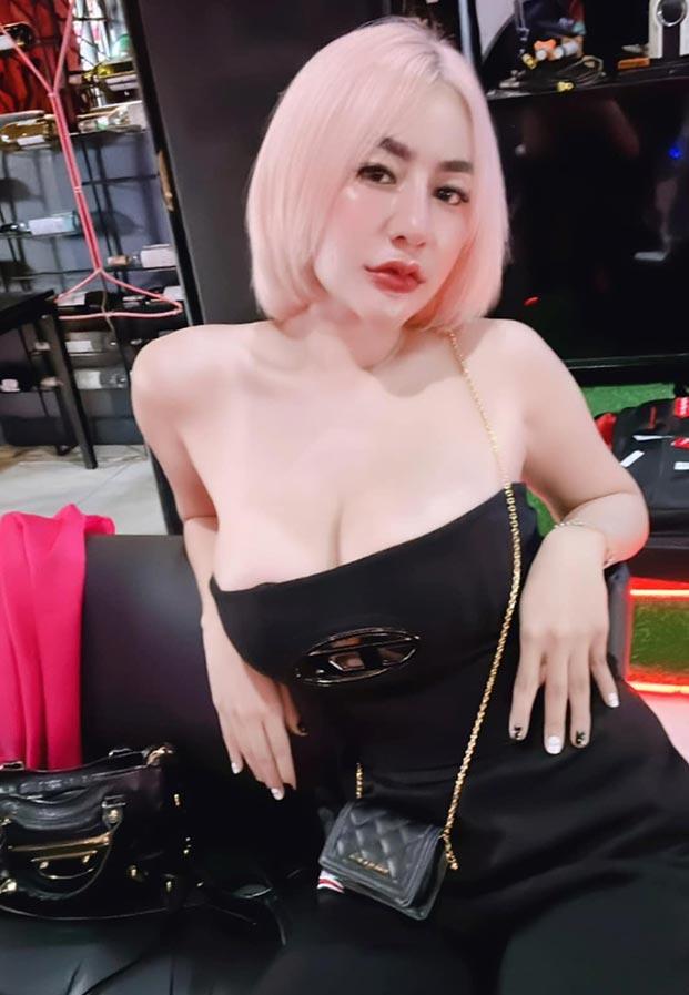 นุ้ง เนม สาวสวยอกอิ๋ม หุ่นแซ่บ เด็ดเผ็ดทะลุจอ