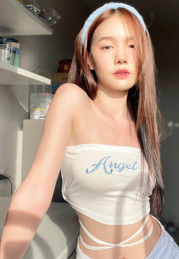 Earn Piyakorn สาวน่ารัก อวดหุ่นเซ็กซี่ ร้อนแรงเกินต้าน