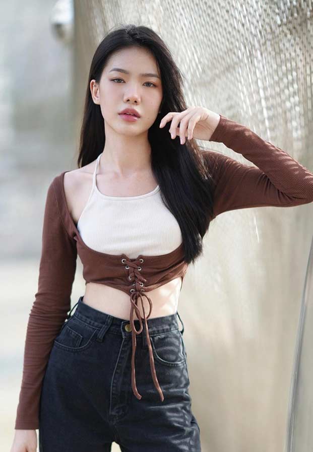 Earn Piyakorn สาวน่ารัก อวดหุ่นเซ็กซี่ ร้อนแรงเกินต้าน