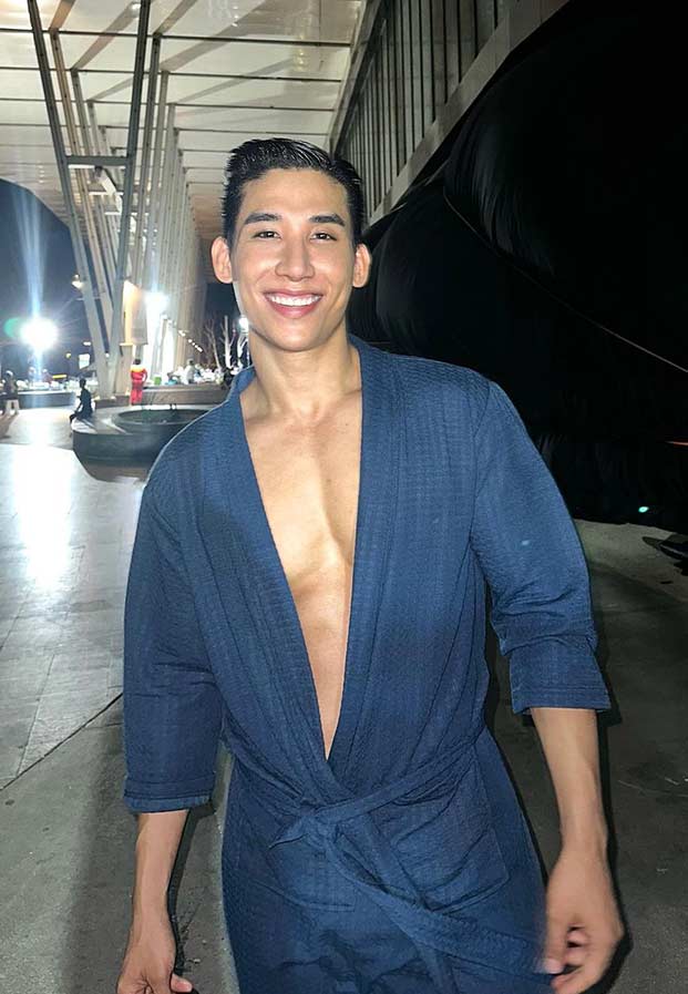 Krittayot Kanchanadul แจกวาร์ป หนุ่มหล่อสายโชว์ กล้ามเนื้อแน่นมาก