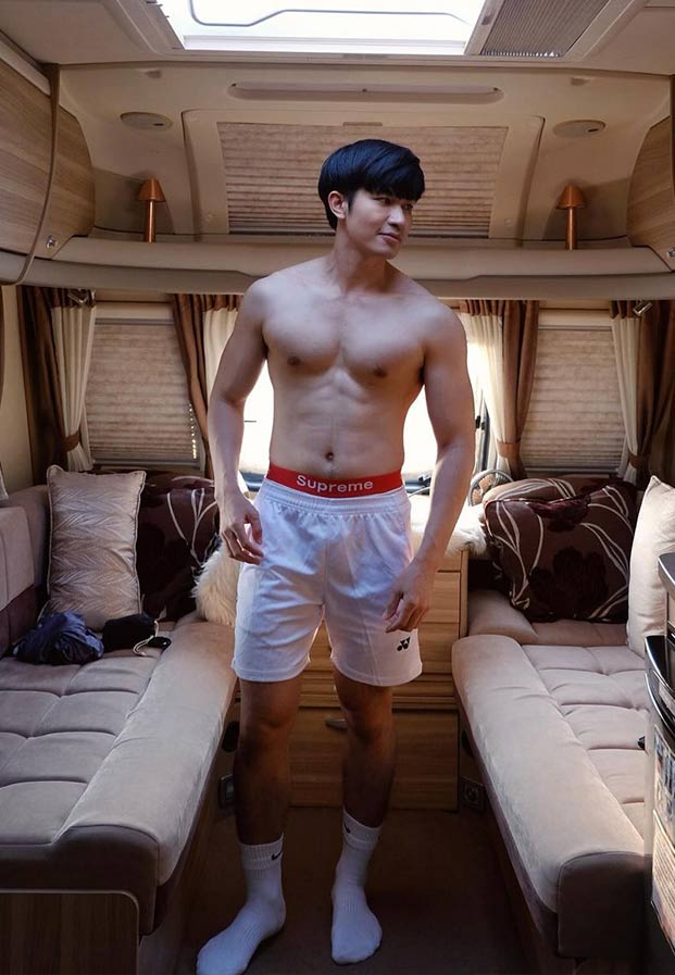 Tae Warawut เน็ตไอดอล หนุ่มหุ่นดี น่ารักขี้เล่น