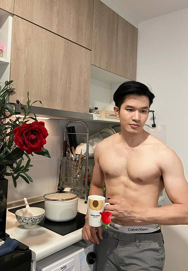 Tae Warawut เน็ตไอดอล หนุ่มหุ่นดี น่ารักขี้เล่น