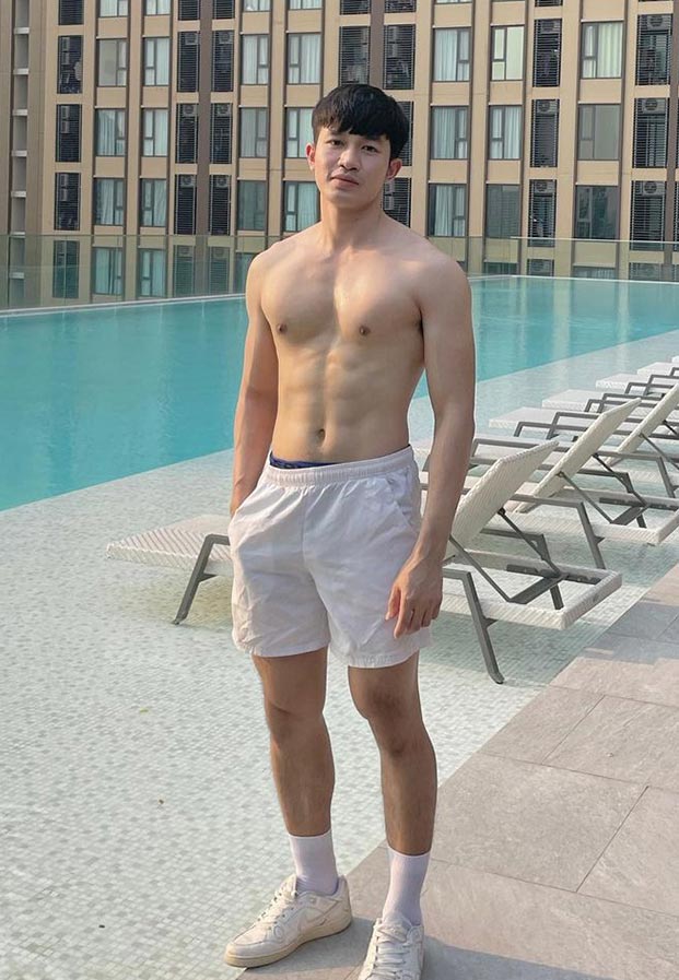 Tae Warawut เน็ตไอดอล หนุ่มหุ่นดี น่ารักขี้เล่น