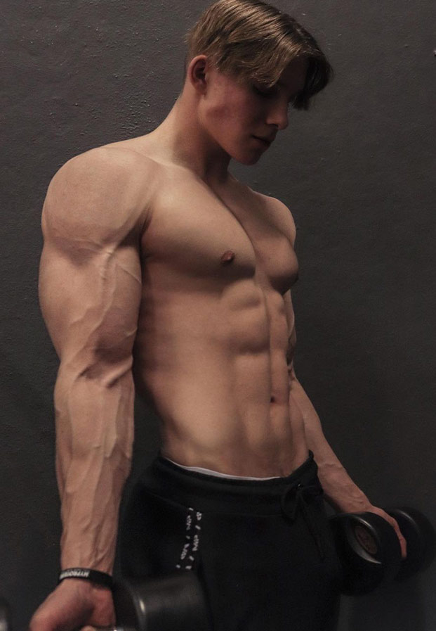 Victor Eide วาร์ปนายแบบนักกล้ามเร้าใจ กล้วยใหญ่แซ่บเว่อร์ - ต่อยหอย ...