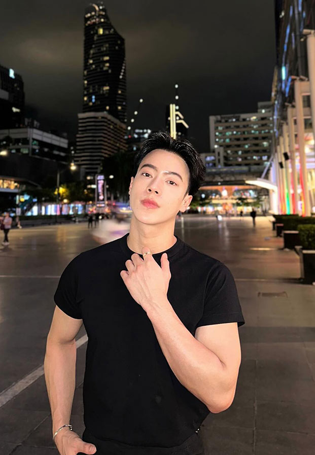 Thanathip Korwanichakul เบ๊บอิทธิพร นายแบบหน้าหล่อ หุ่นแซ่บมาก