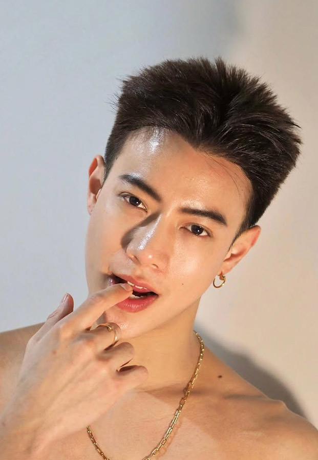 Thanathip Korwanichakul เบ๊บอิทธิพร นายแบบหน้าหล่อ หุ่นแซ่บมาก