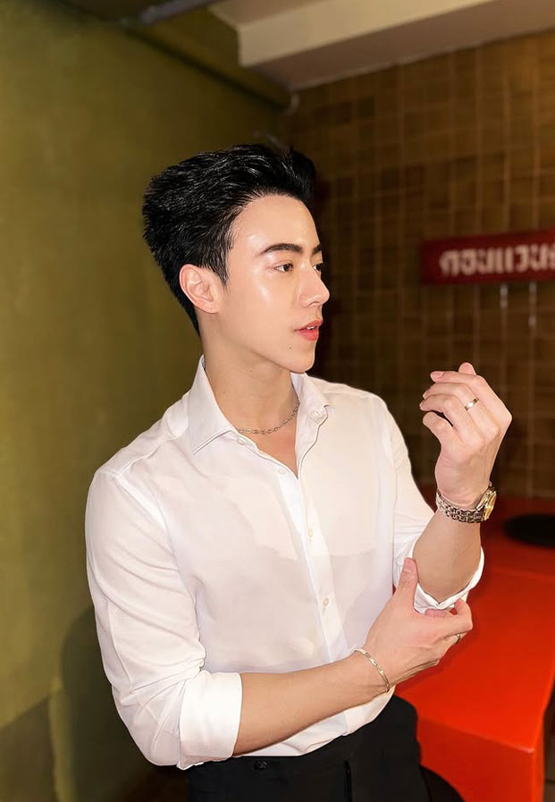 Thanathip Korwanichakul เบ๊บอิทธิพร นายแบบหน้าหล่อ หุ่นแซ่บมาก
